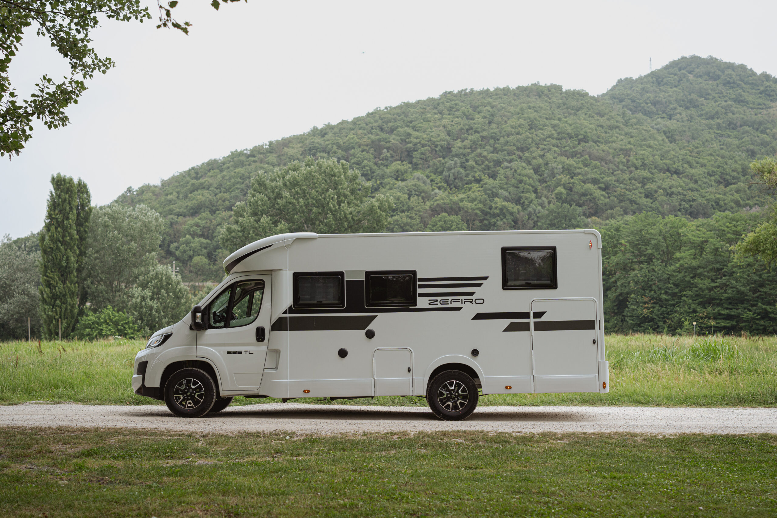 Roller Team Camper & Van | Inizia a esplorare il mondo.